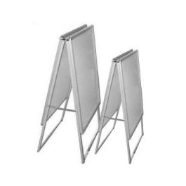 A-skilt med snapramme 50 x 70 cm. Indendørs